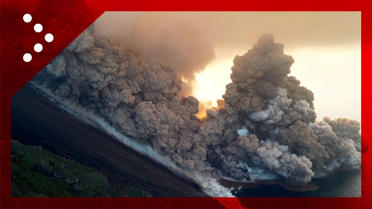 Stromboli in eruzione, grande flusso piroclastico provoca un maremoto ...