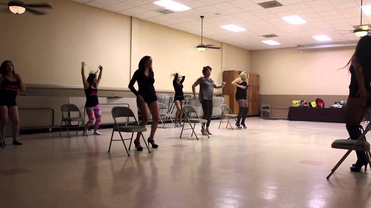 Sexy chair dance - YouTube