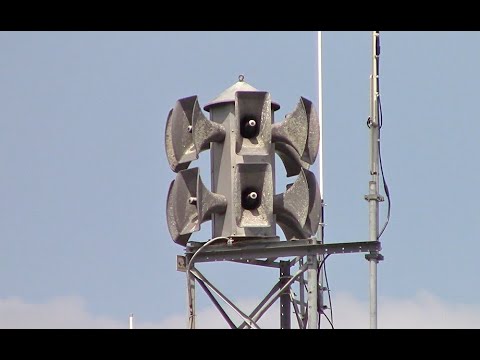 Federal Signal EOWS 115 Tornado Siren Test, Arlington, WI (Westminster ...