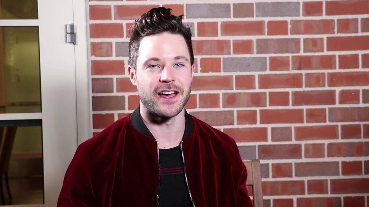 The Artist's Corner: Brandon Stansell - YouTube