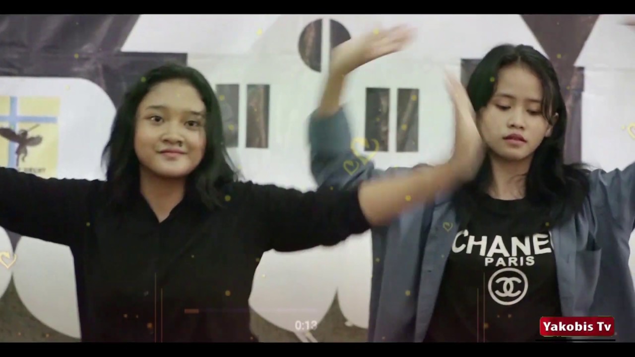 Remaja Katolik Paroki Kristus Raja Surabaya. Performance - YouTube