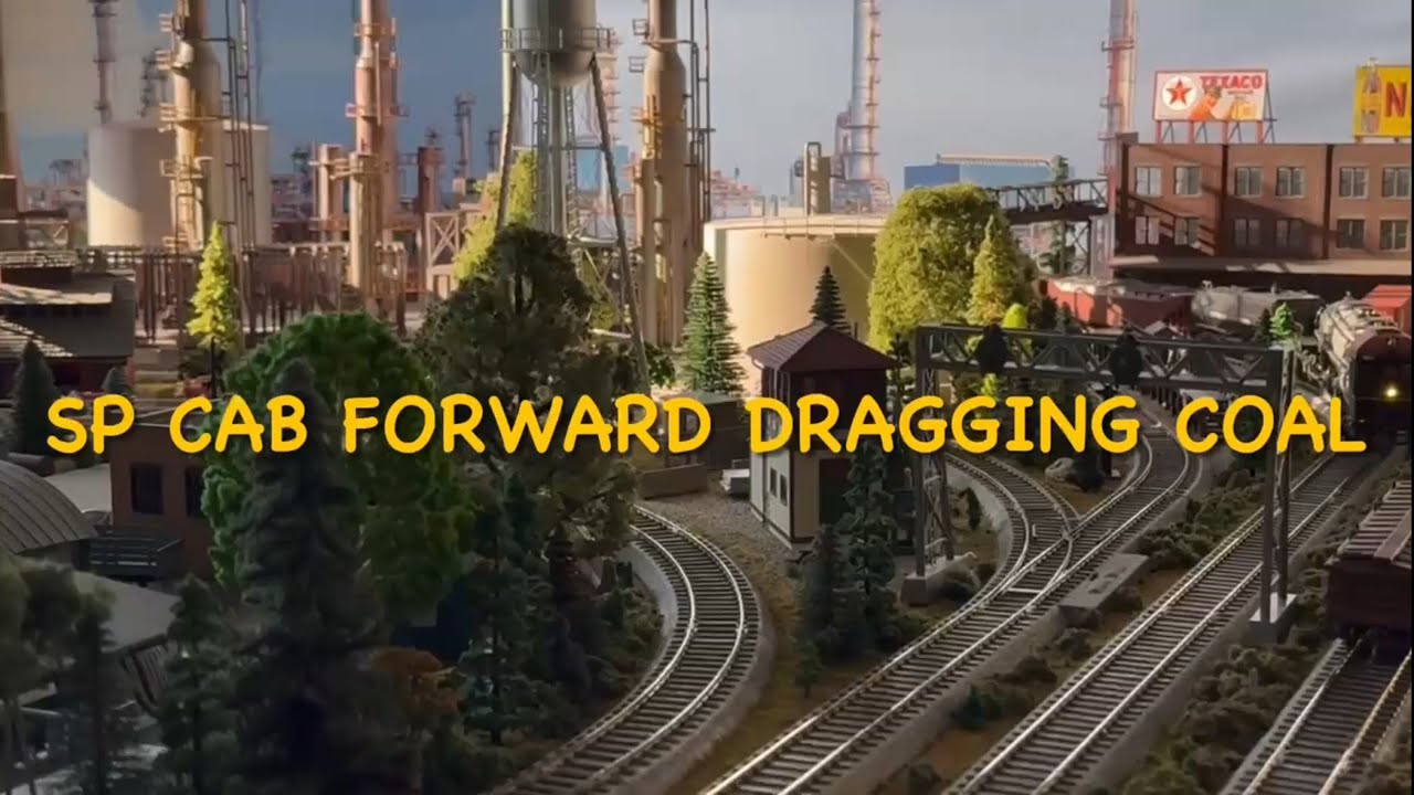 SP Cab Forward Dragging Coal (Full) - HO Scale Model Trains - YouTube