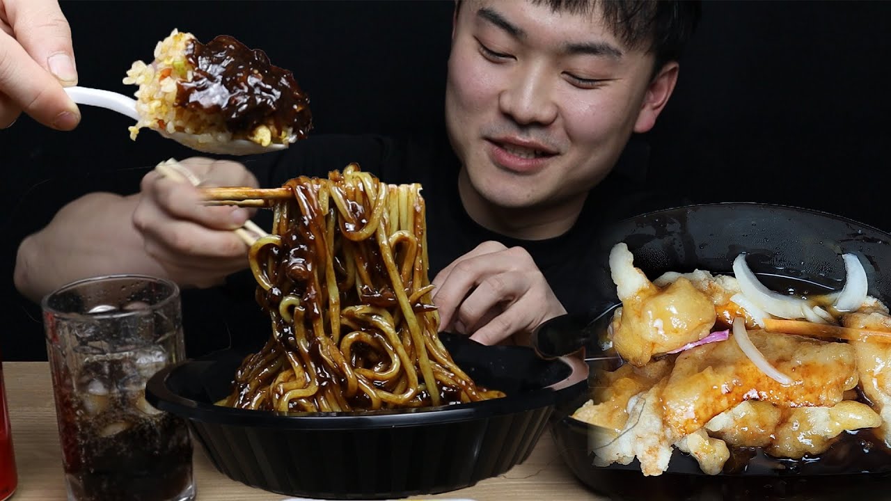 [ MUKBANG ] Korean Black Bean Noodles (CC) - YouTube