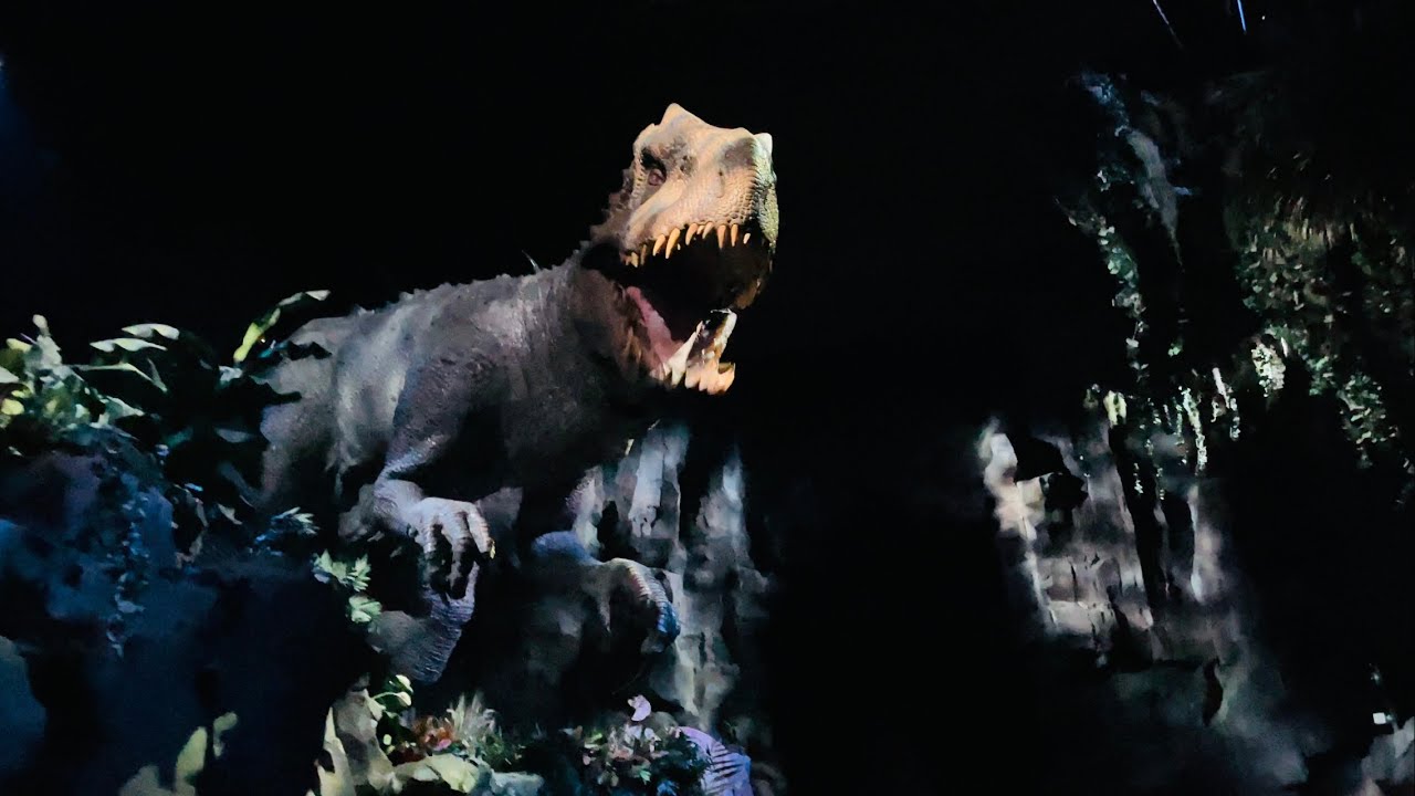 Jurassic World Ride 360 POV | Front Row | Universal Studios Hollywood ...