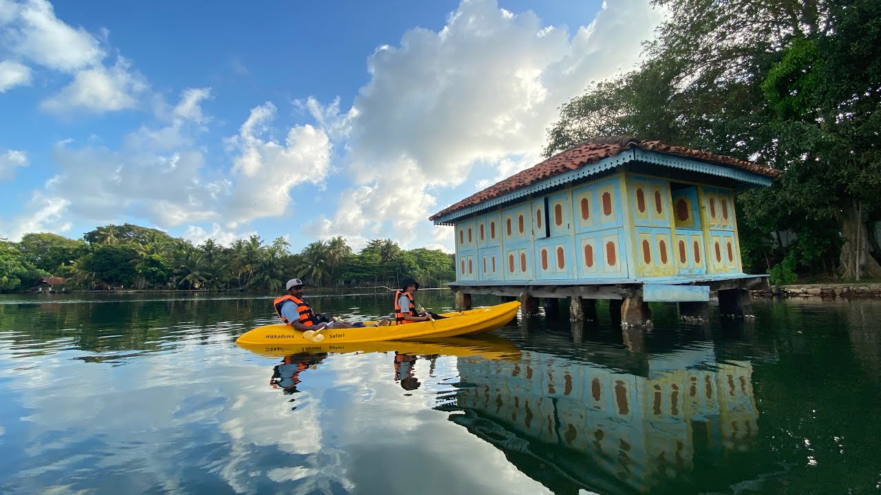 Kayaking hikkaduwa Sri Lanka - YouTube