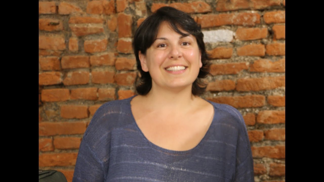 Luisa di Biagio racconta l'autismo al femminile - YouTube