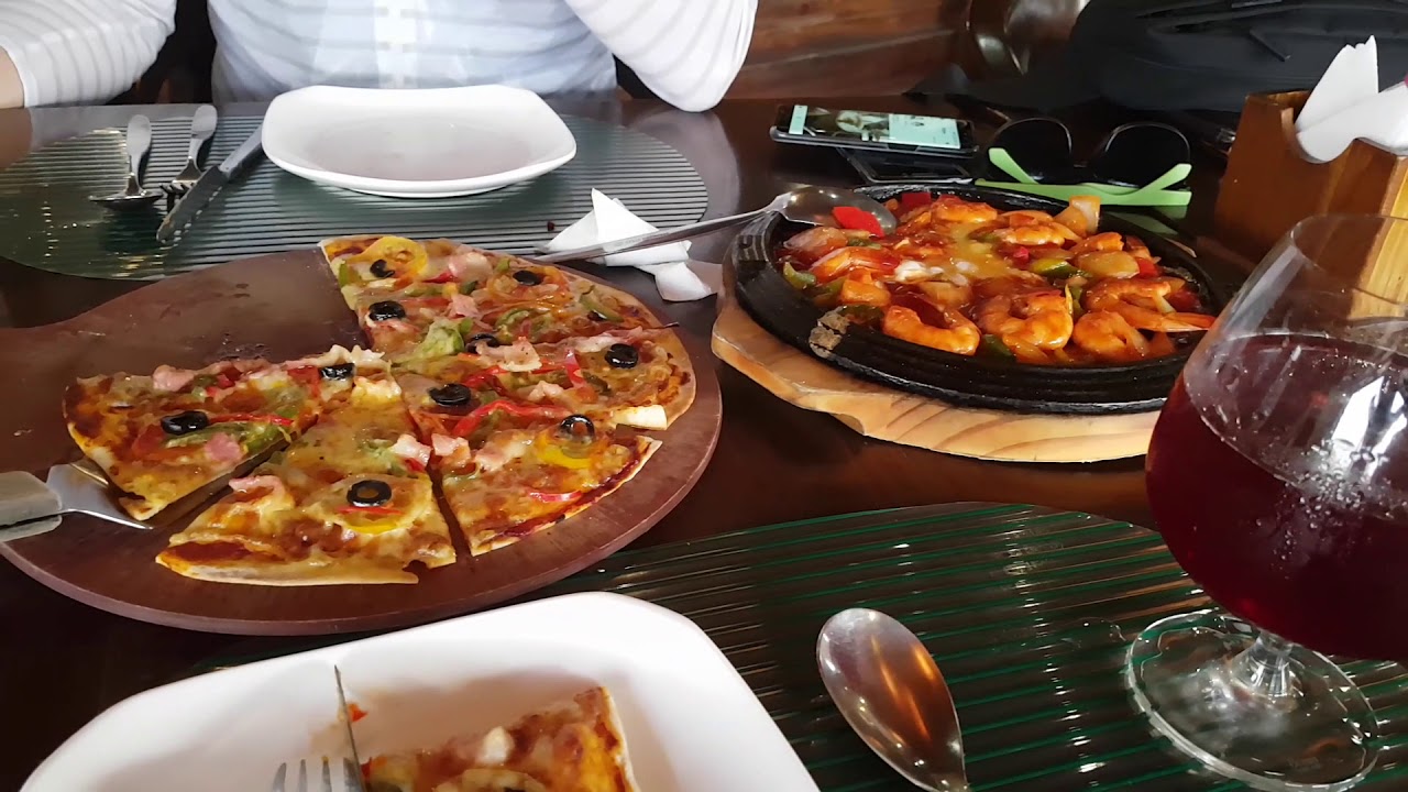 [세부/막탄] JPark근처 펍 산미구엘프라자 내부 - YouTube