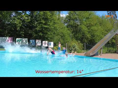 Anbaden im Freibad Bokel bei 14 Grad Wassertemperatur