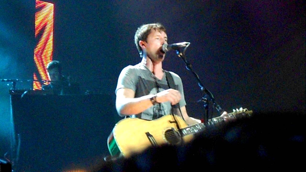 Concert James Blunt 31-10-'11 Geneva Arena - So long Jimmy part 2 - YouTube