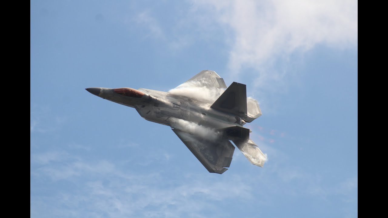 F-22 Raptor Demo Team at the Spirit of St. Louis Air & Space Show - YouTube