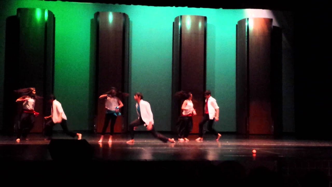 Best Bollywood Group Dance Performance! - YouTube