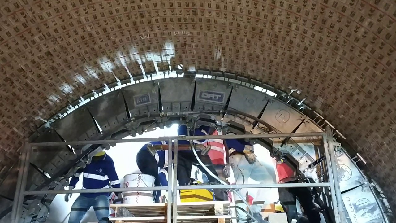Kiln Brick installation process - YouTube
