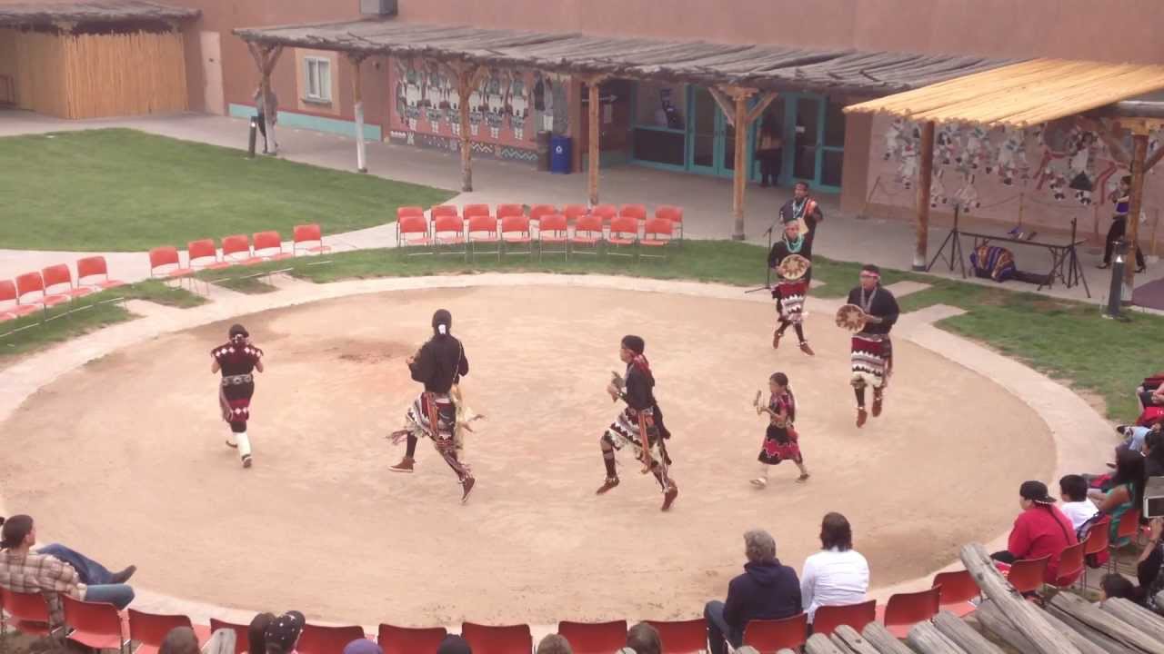 Pollen Trail Dancers (Navajo) Basket Dance - YouTube