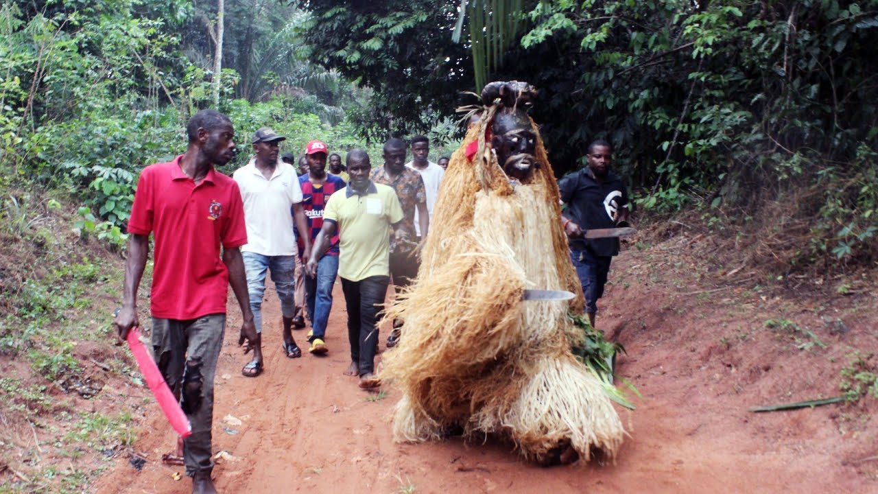 Africa n Masquerade Udoabaagu na Olu Masquerade Of Ojiriver On the way ...