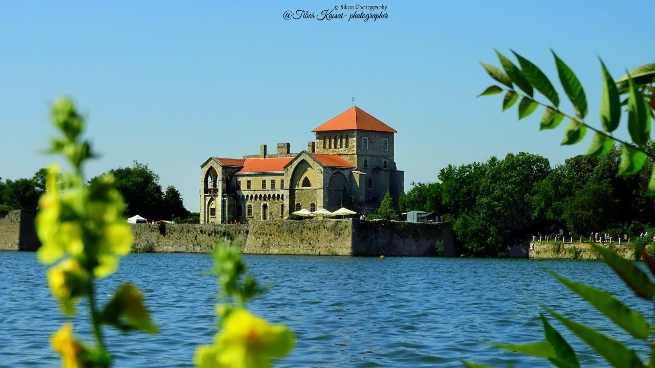 Tata a vizek városa 2020 - Lake Cseke - Old lake of Tata - Tata Castle ...