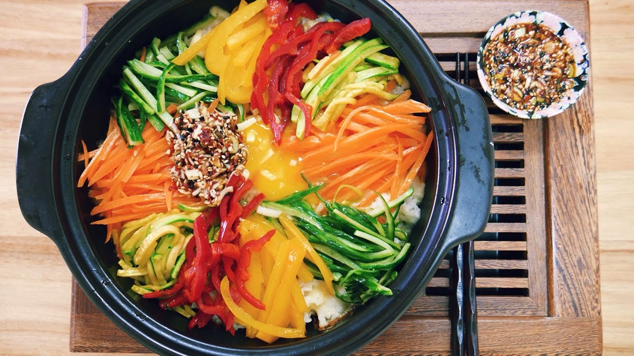 치즈돌솥비빔밥 ( Cheese Stone pot bibimbap ) - YouTube