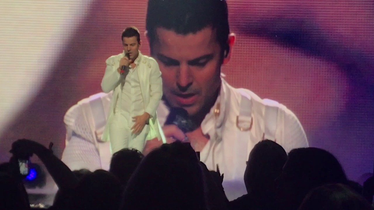 I'll Be Loving You Forever, NKOTB Sacramento June 3, 2017 - YouTube