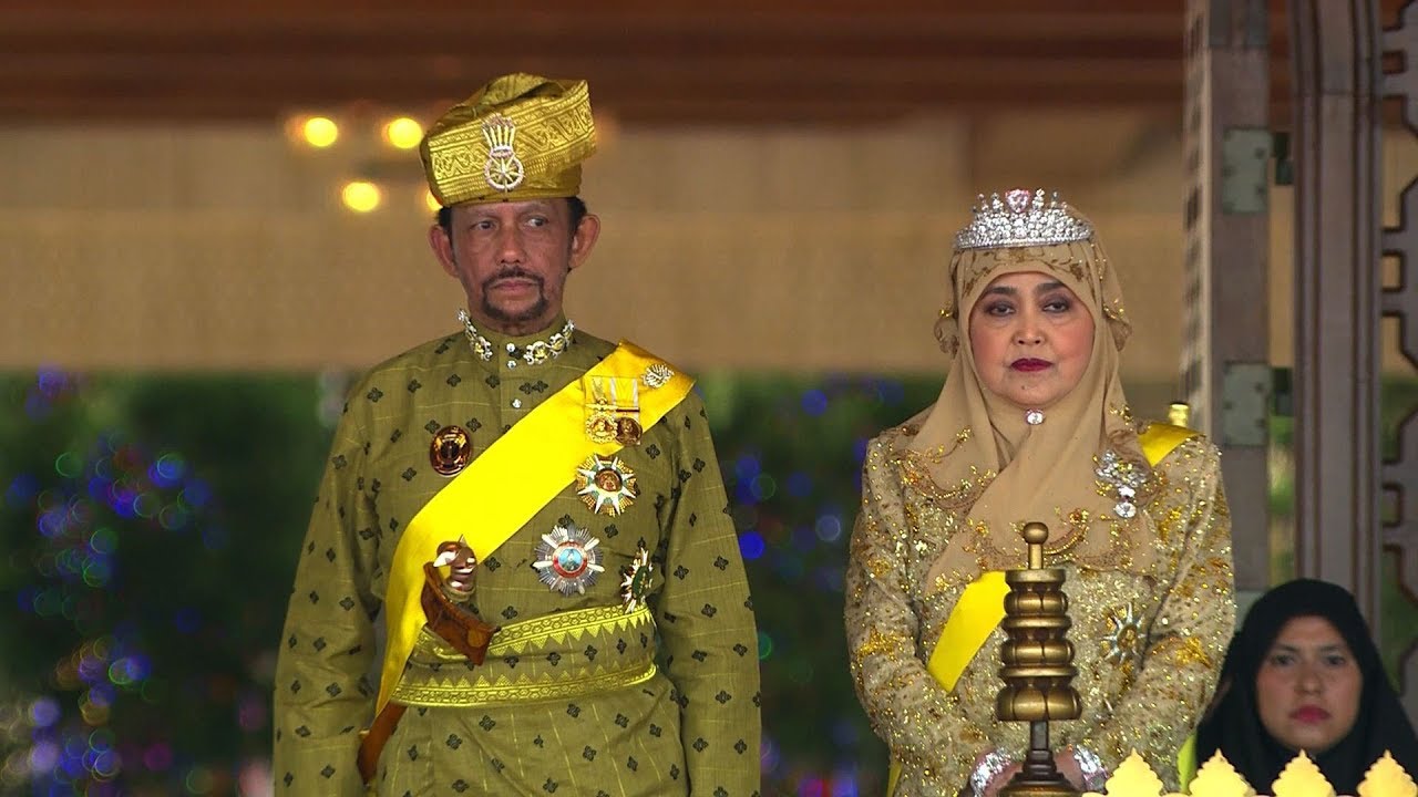 HRW: LGBT law will turn Brunei into 'human-rights pariah' - YouTube