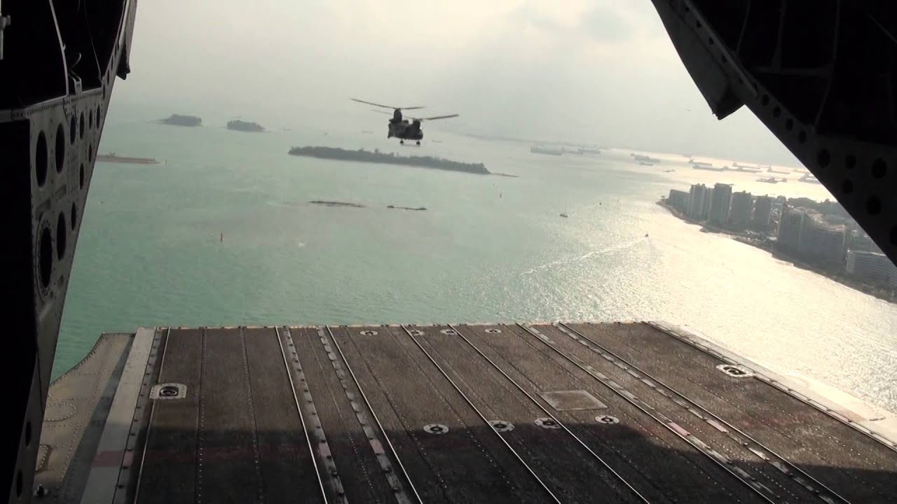 RSAF , Singapore Airshow 2014:Chinook CH45 ride for RSAF 45 Anniversary ...