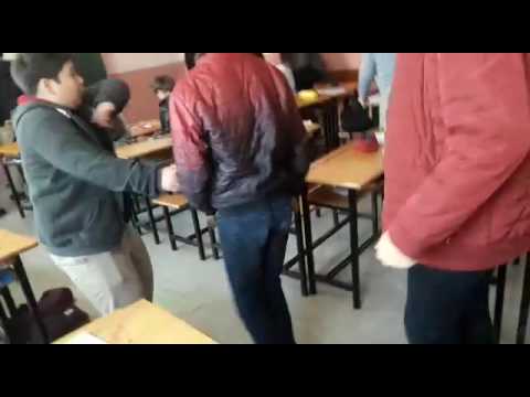 Okulda içip oynayan liseli