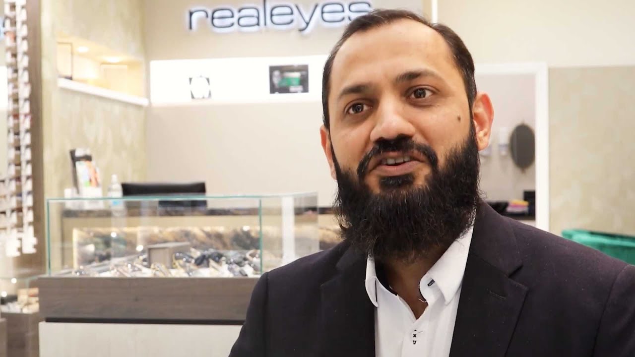 Realeyes The Eye Clinic, Opticians in Sutton, London - YouTube