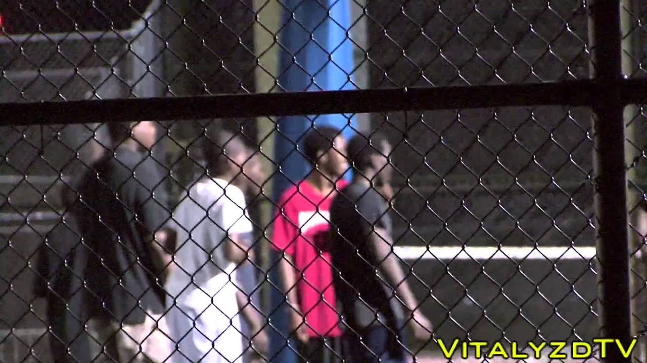 Miami Zombie (Caméra cachée) - YouTube