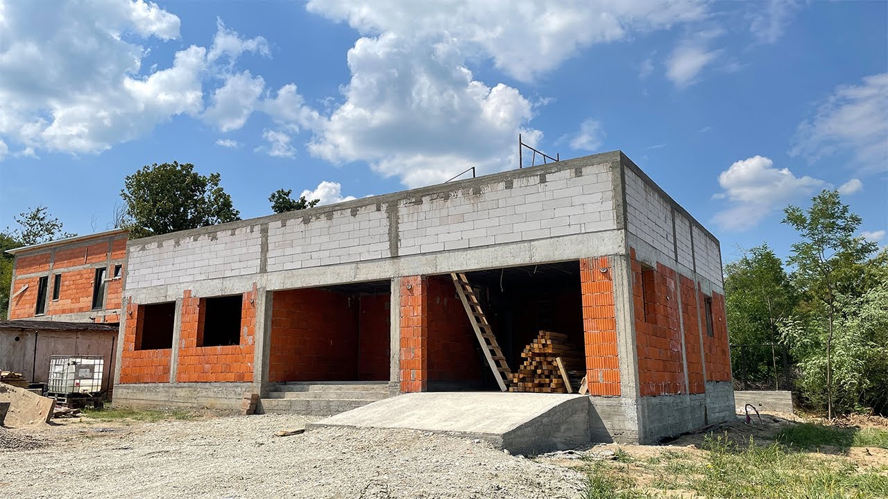Centuri si stalpi atic / acoperis cu atic la casa tip parter #Casadela0 ...