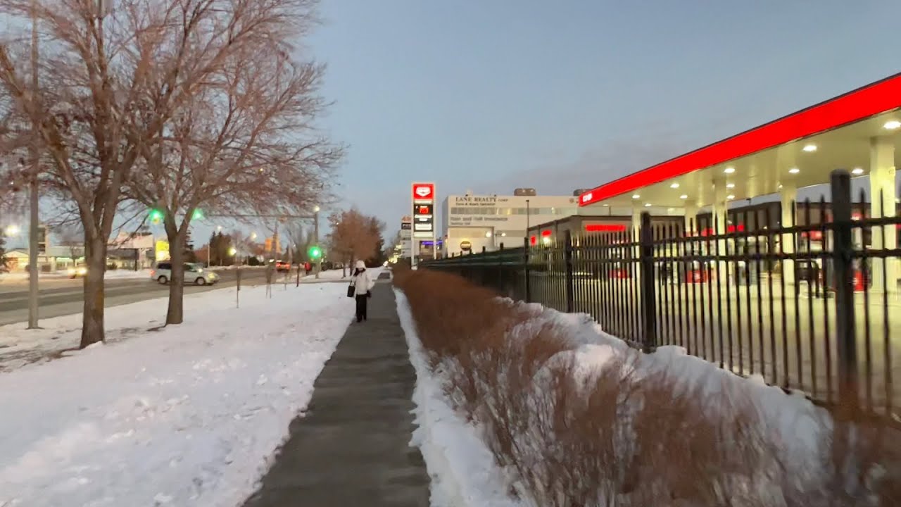 Walking in Regina, November 24, 2022: South Albert to the Crescents ...