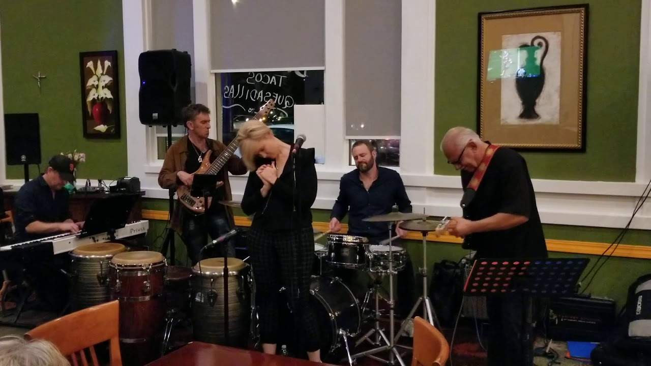 Leah Tysse Powerful Voice - YouTube