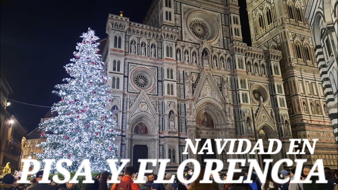 Puestos Navideños En La Catedral De Pisa