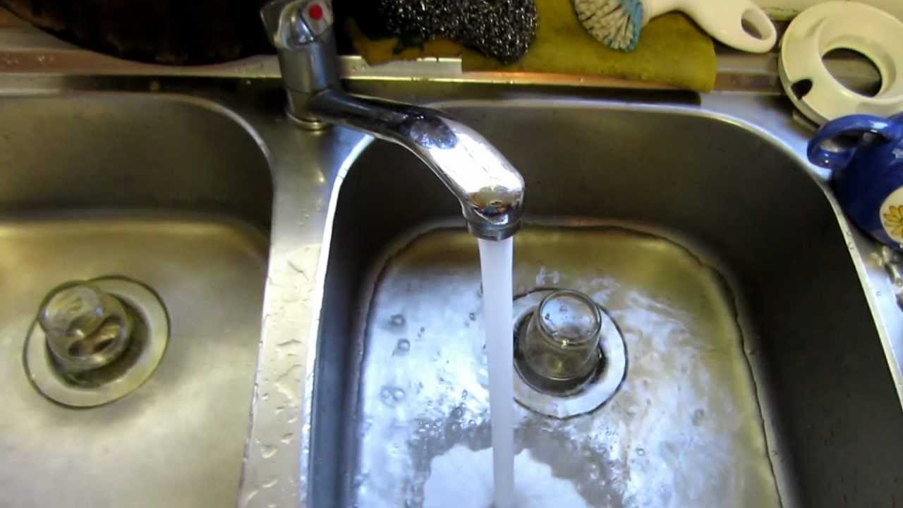 Coriolis Effect in Sinks in the Southern Hemisphere - YouTube