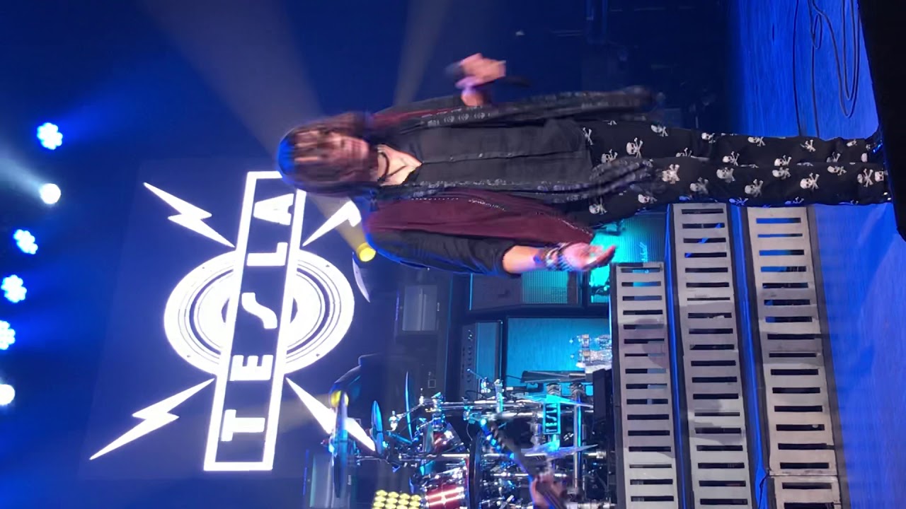 Tesla - Signs live Atlanta 2/20/2019 - YouTube