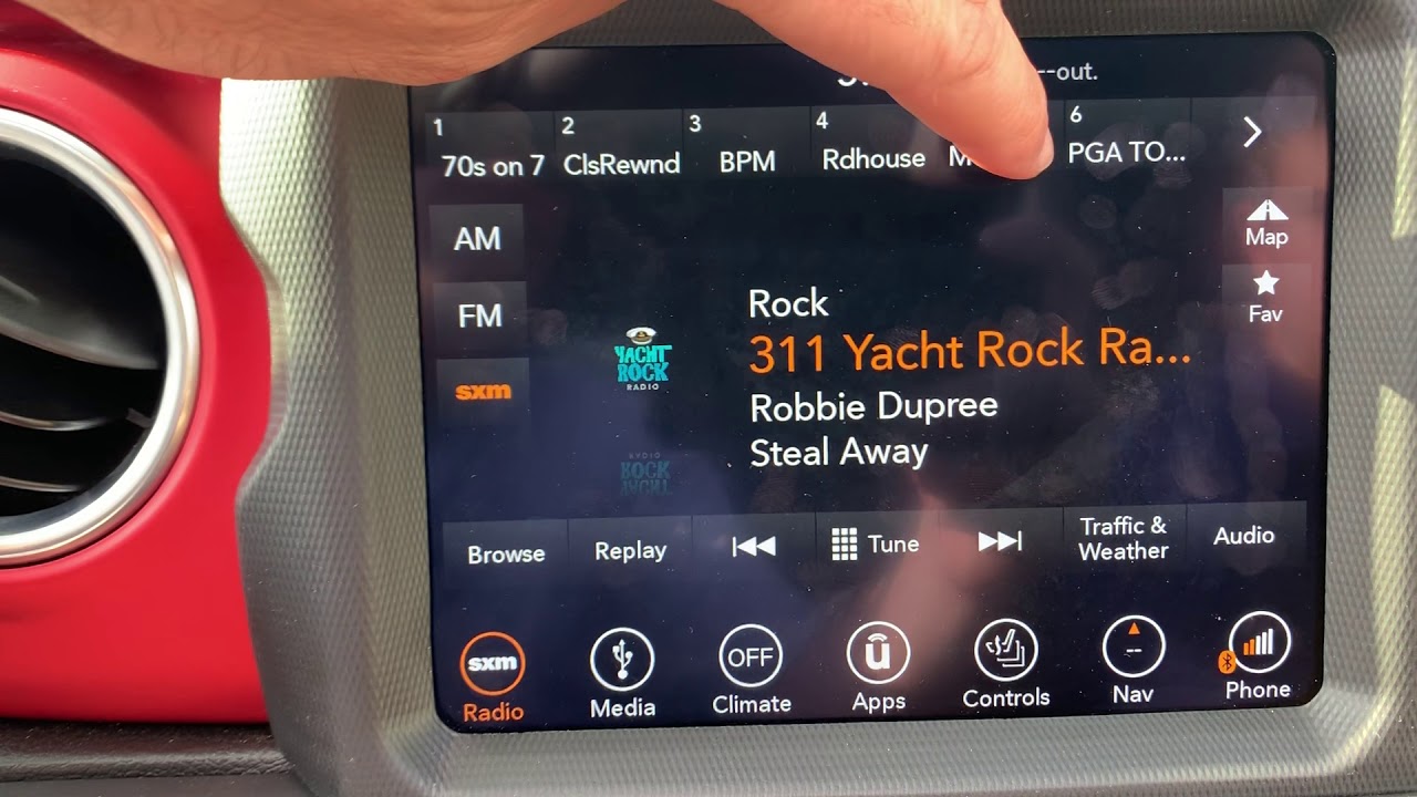 2018 Jeep Wrangler JL Uconnect radio issues 2 of ? (Volume level ...