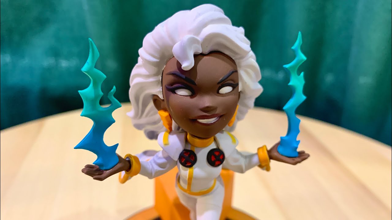 Storm X-Men QMX Q-Fig - YouTube