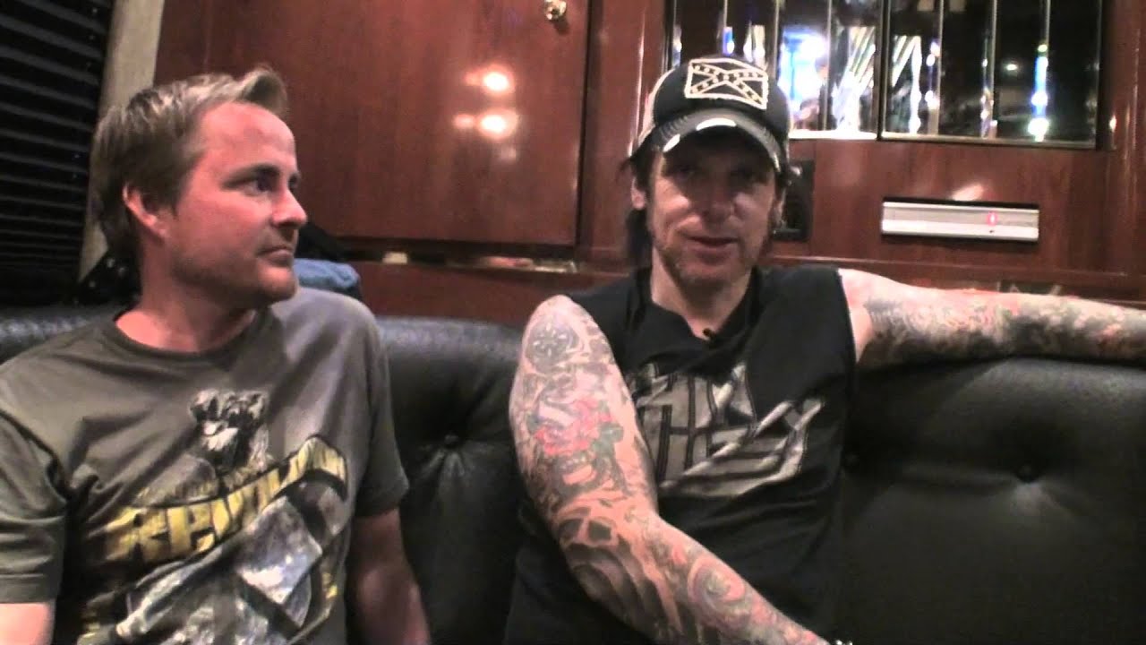 Ricky Warwick's Tour Bus Interview #3 - Odds & Ends - "The Bridge ...