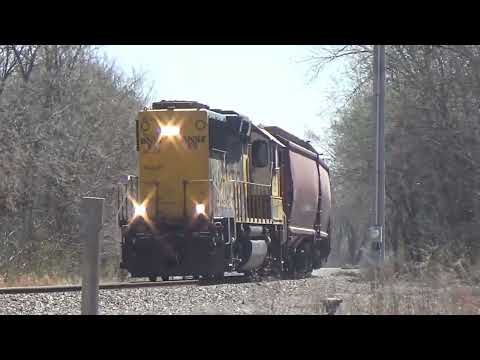 03/18/25 - EMD power galore in Centralia, Illinois - YouTube