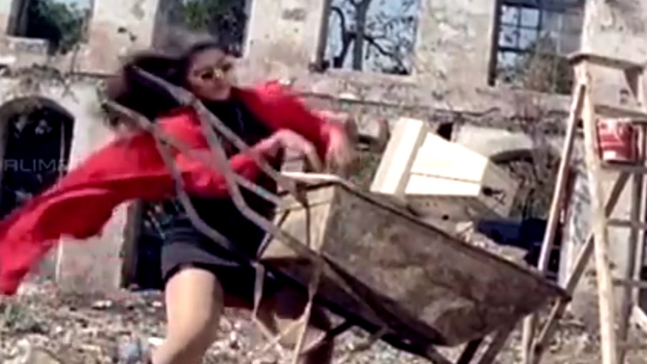 O Mariya Video Song || Premikula Roju Movie || Kunal, Sonali Bendre ...