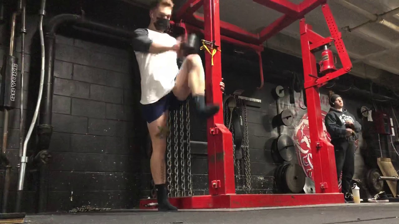 Hand supported single leg kb swing - YouTube