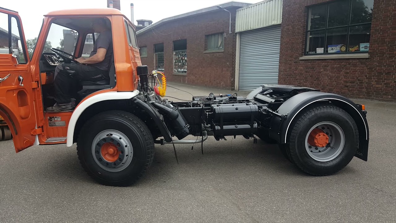 Ford D 1000 restart after 6 year - YouTube