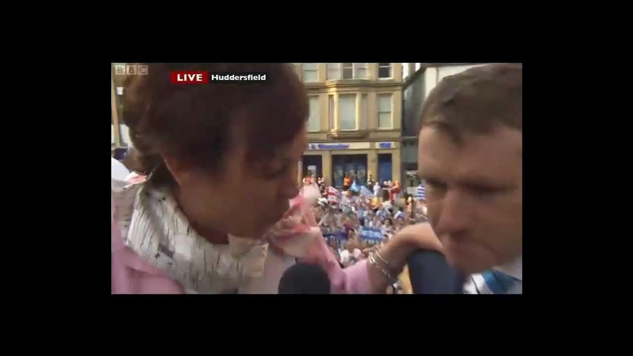 Huddersfield Town Celebrations - Dean Hoyle Interview 28/05/12 - YouTube