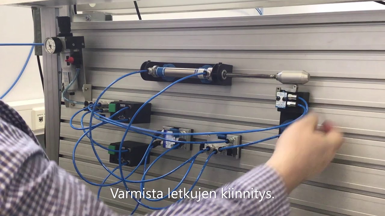 Ohjaus useammasta paikasta - YouTube