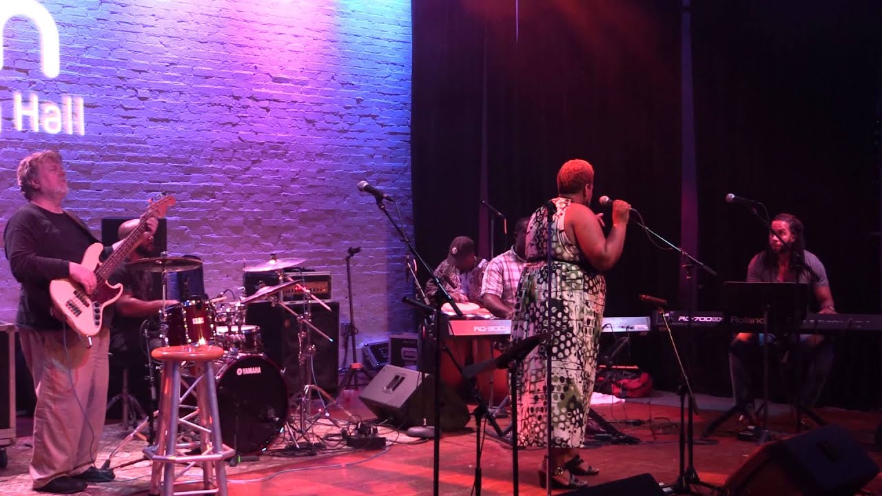 Angela Walls & Band: "Ain't Nobody" - YouTube
