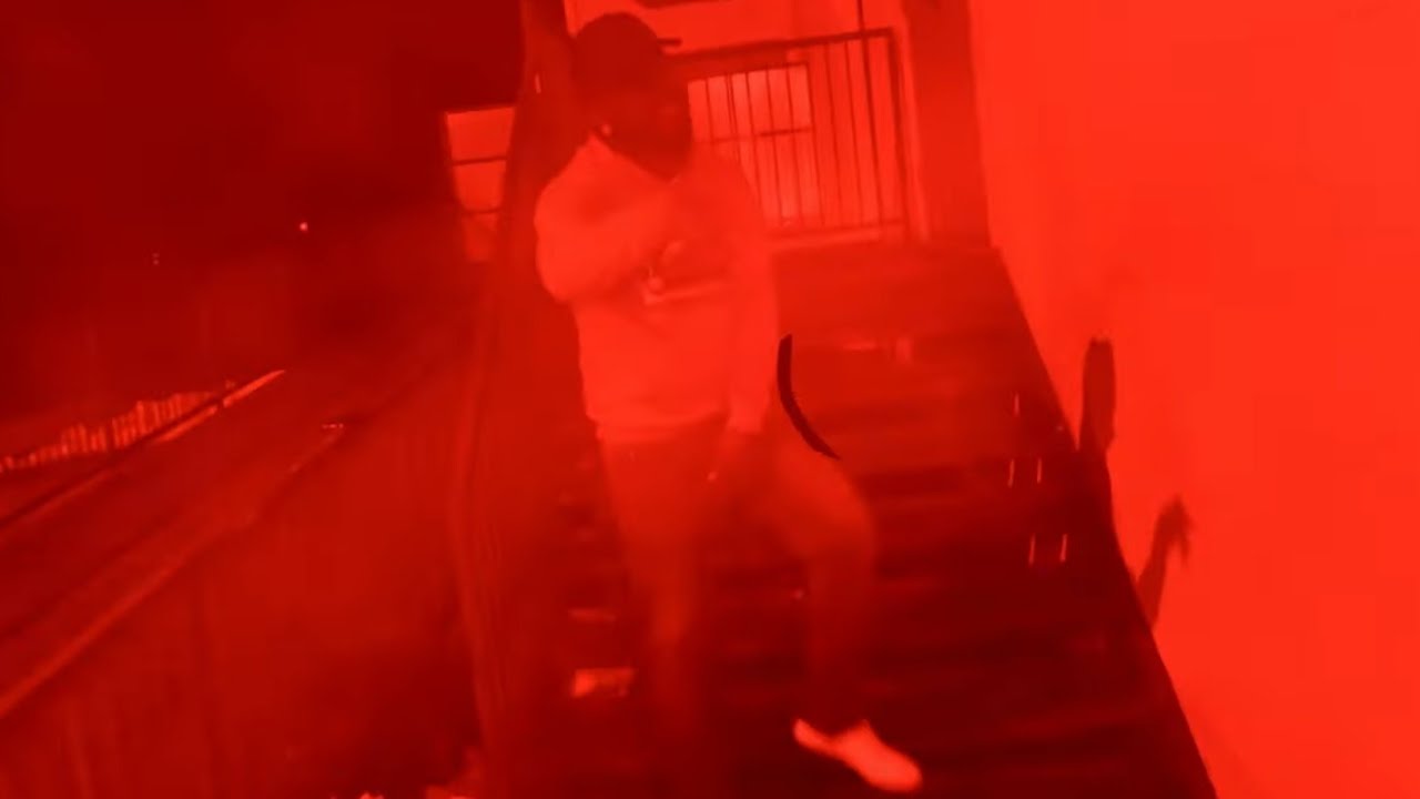 M.KELLZ - BEATBOX FREESTYLE [OFFICIAL VISUAL] - YouTube