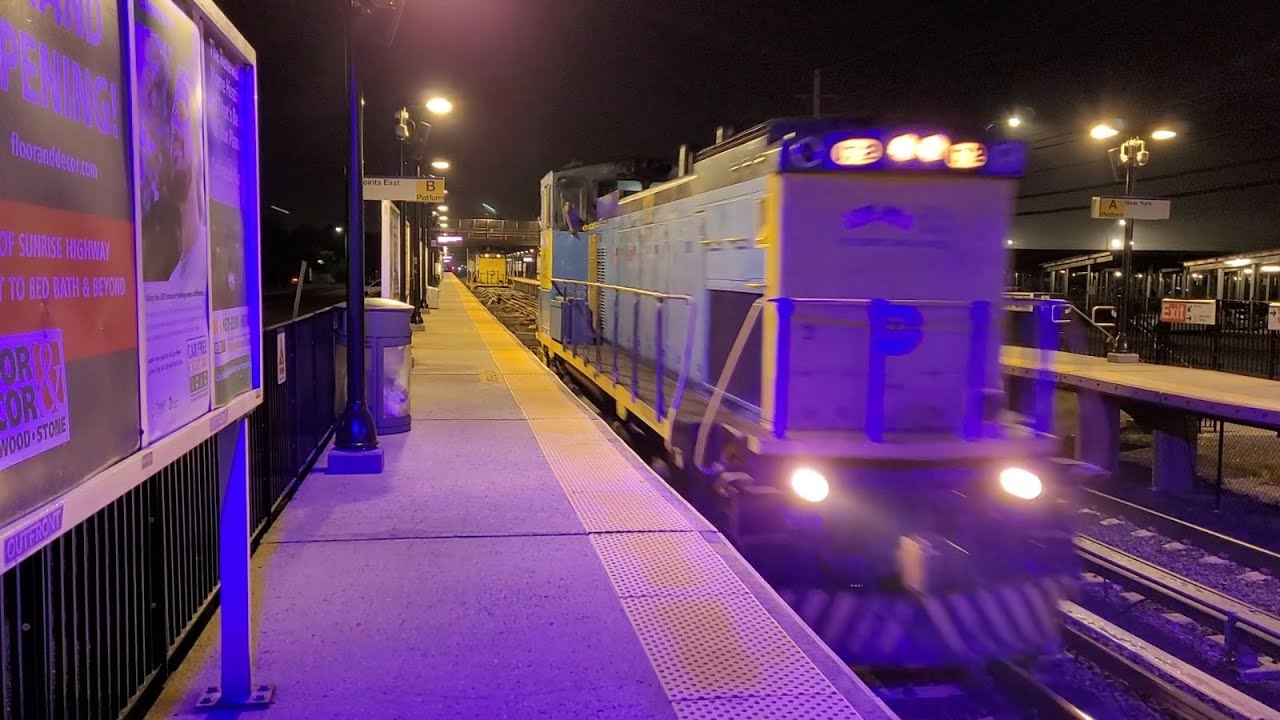HD/60p: LIRR #172/#168 Bring 2 Cars of Rails through Deer Park - YouTube