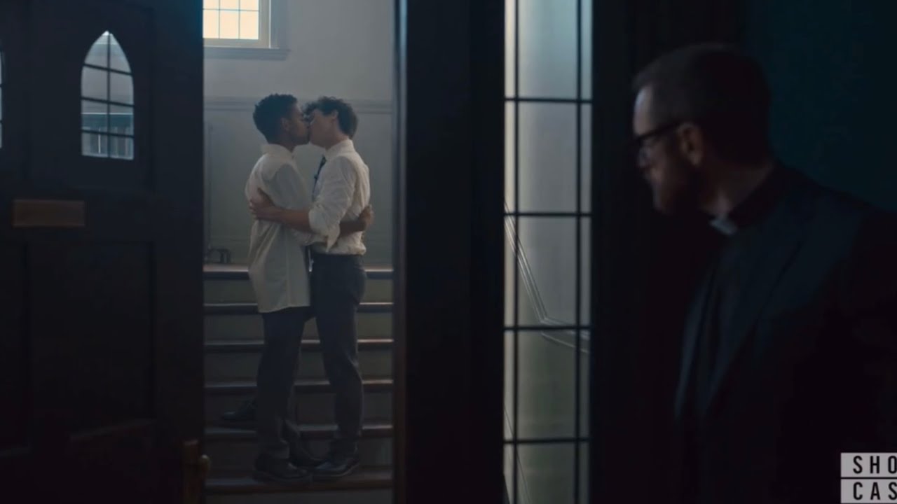 CHUCKY SEASON 2: Jake and Devon’s Secret Kiss 😘🏳️‍🌈 - YouTube