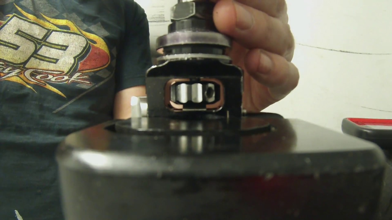 Integra IDA Shock Heim Removal Tutorial - YouTube
