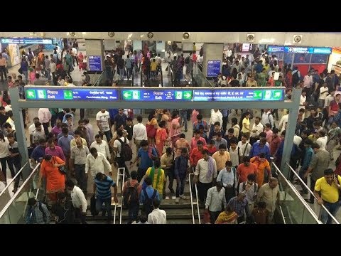 Overcrowded New Delhi Railway Station, India - YouTube