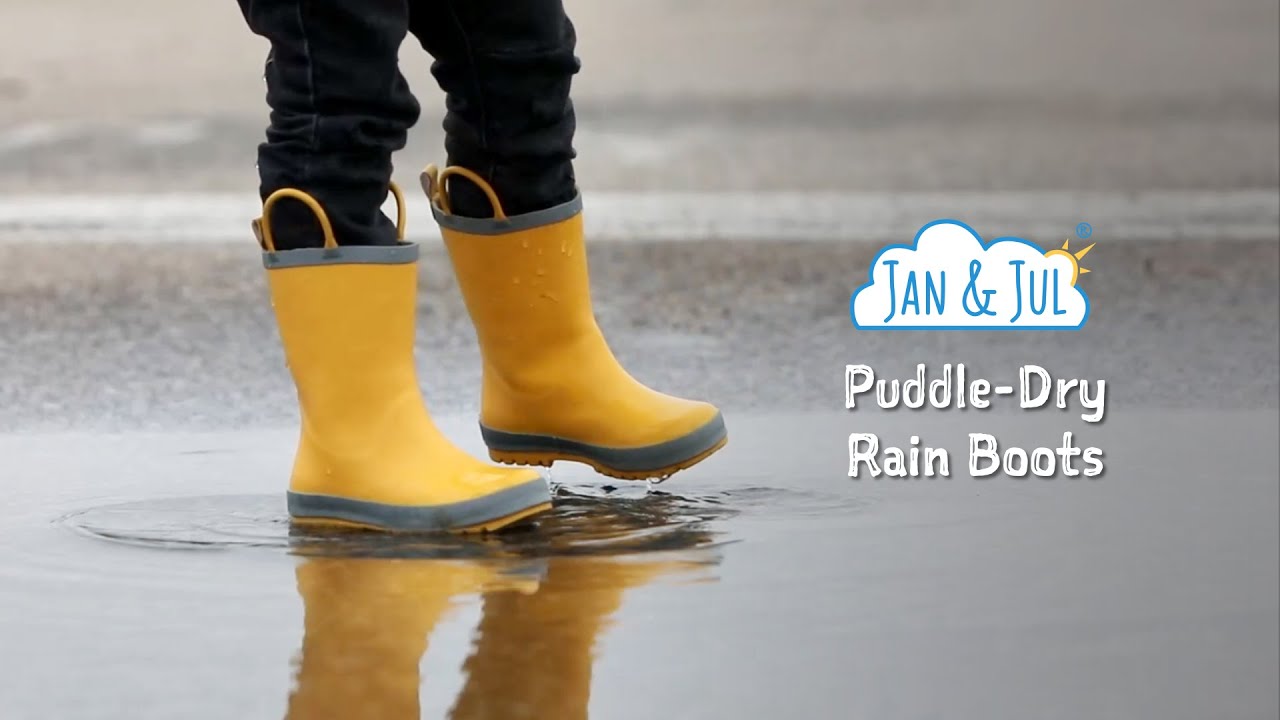 Jan & Jul Puddle-Dry Rain Boots - YouTube