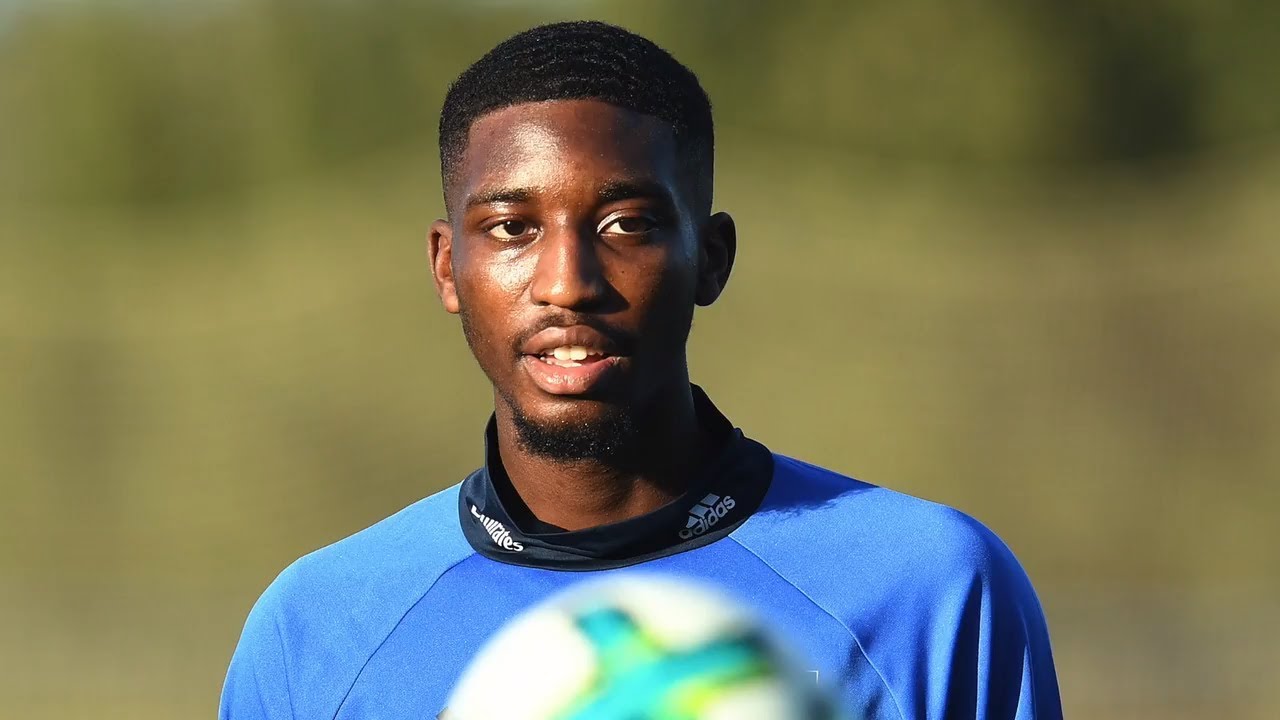 Wird er der nächste Fiete Arp? Patric Pfeiffer im HSV Trainingslager in ...