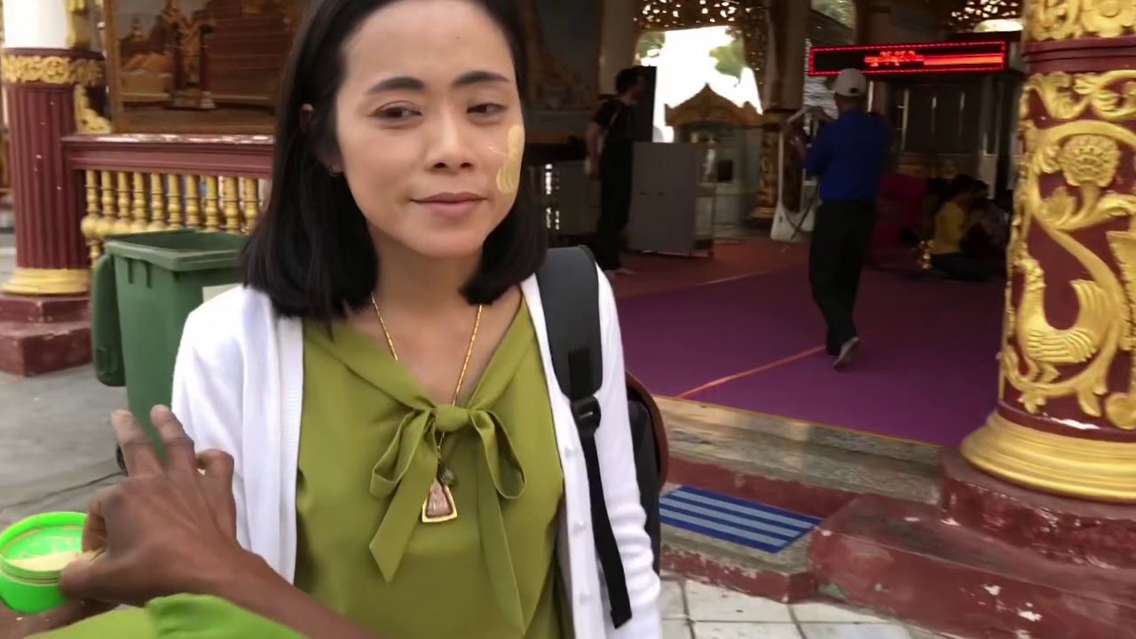 Myanmar's Thanakha or traditional make-up. - YouTube